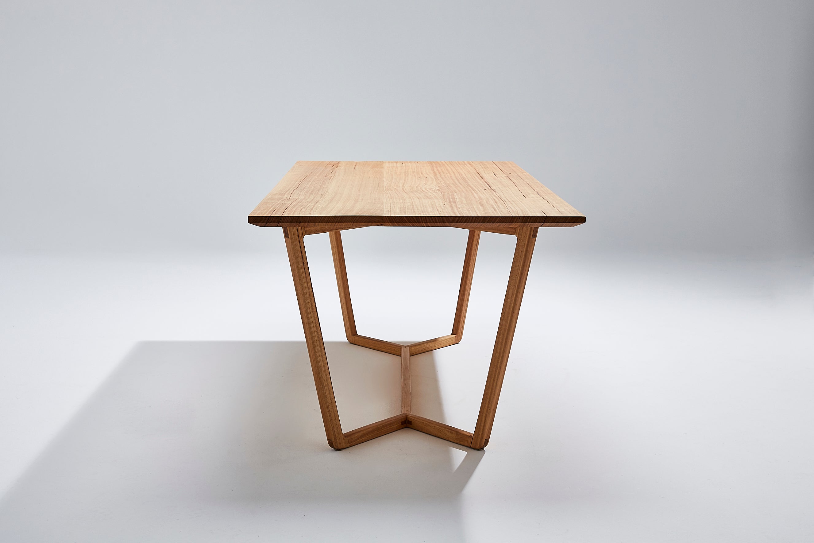Morgan Dining Table – Heimur
